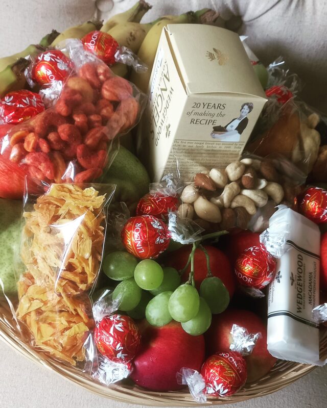 Delicious Fruit & Snack Hampers – Perfect for Every Occasion